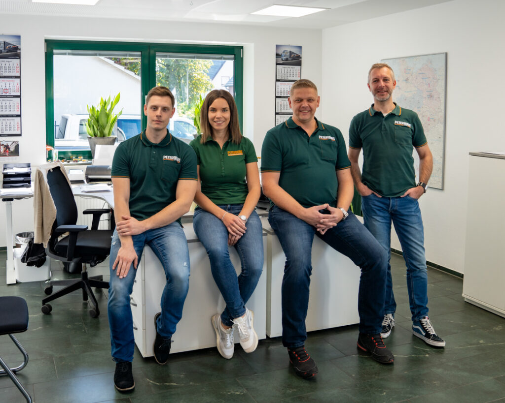 Team - Peterburs